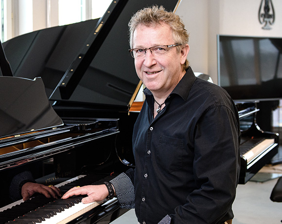 Musik Hug Team Bülach - Musikwelt online entdecken!